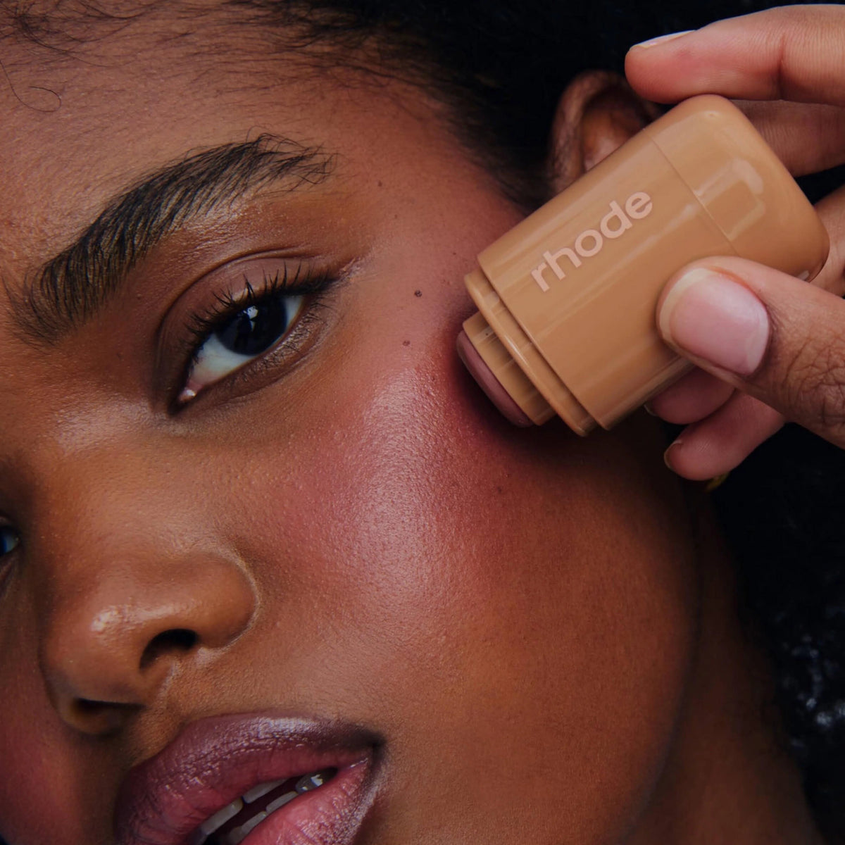 Pocket Blush – Kriz Reales Studio